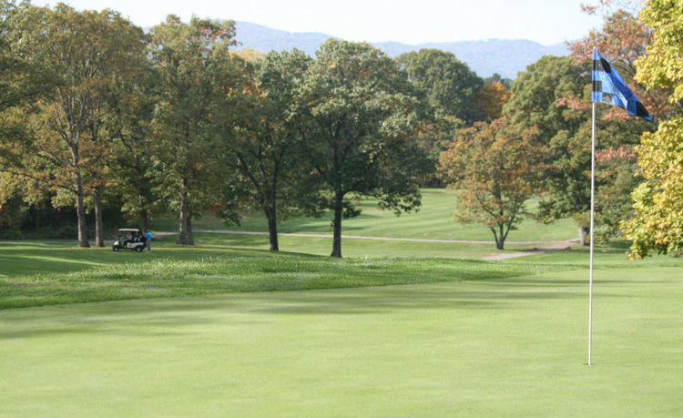 Hunting Hills Country Club | All Square Golf