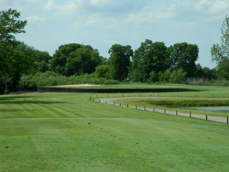 Blackberry Oaks Golf Club | All Square Golf